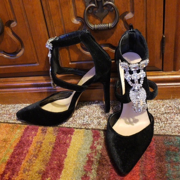 Shoe Dazzle | Shoes | Tiara High Heel With Diamond Accent Black Velvet ...